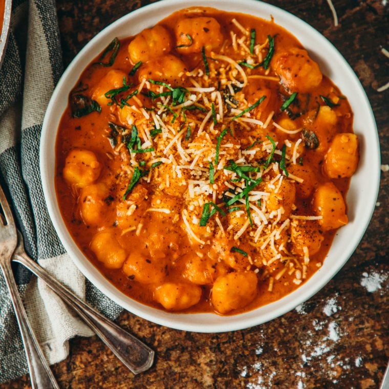 White Wine Rosé Gnocchi - Liv B.